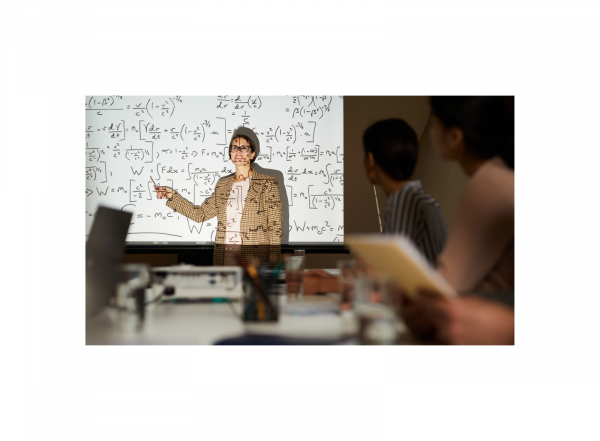 Sources in a slideshow = recommended or mandatory?